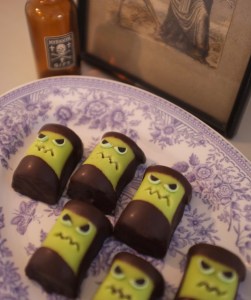 Halloweendammsugare, munkar och kaka – utan att baka! – FORMBRÖD